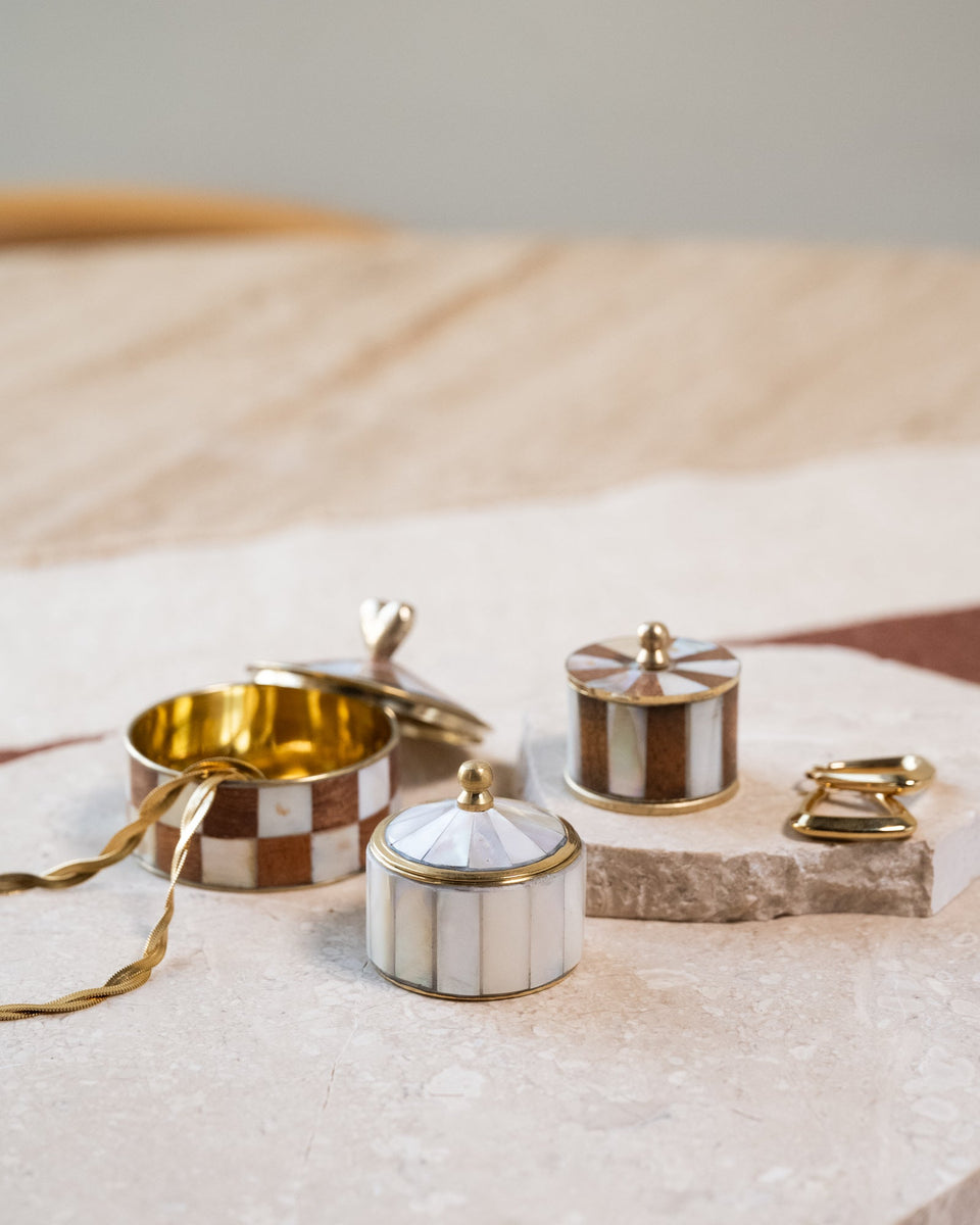 Handmade Circus Box Pearly White – Things I Like Things I Love